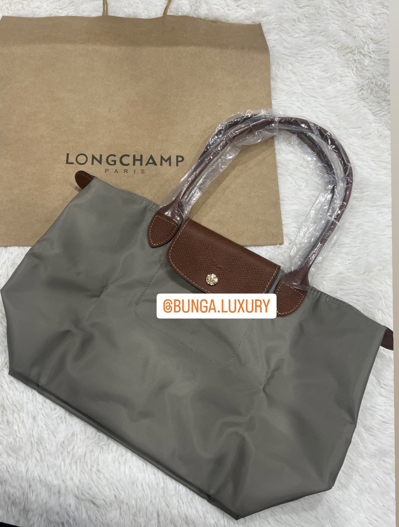 Longchamp Classic / Original Long Handle Grey M - Bunga Luxury ...